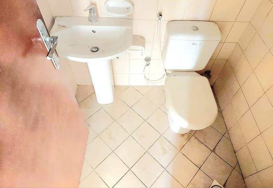 30 Days Free_Open View_Commercial Building_Easy Access To Dubai | Bayut.com