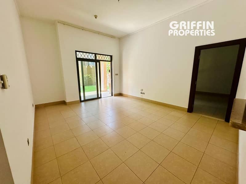 Spacious Unit | Private Garden | Fitted Kitchen | Bayut.com