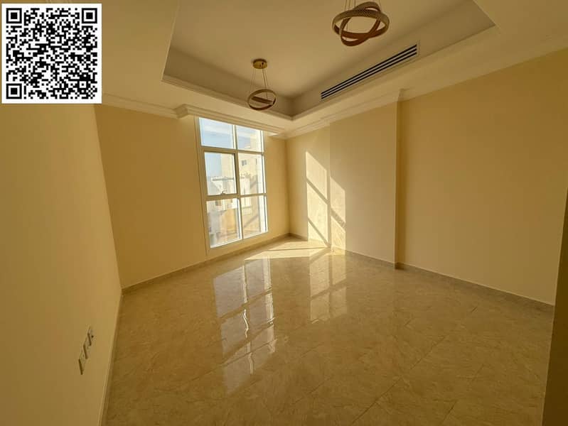 Free parking with 3 luxurious bedrooms, 3 bathrooms, central air ...