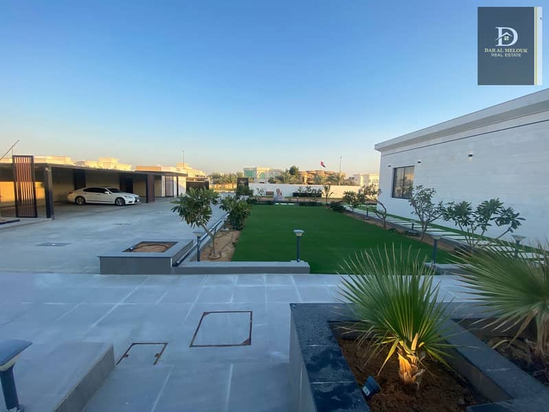 For Sale in Sharjah Al Nouf Area Residential Villa, 30,000 sq ft, on ...