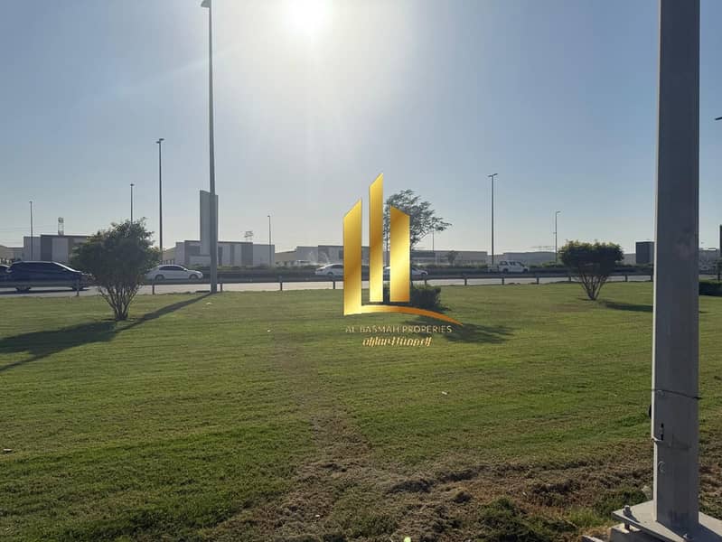 Corner commercial plot for sale, front-facing, near the roundabout in ...