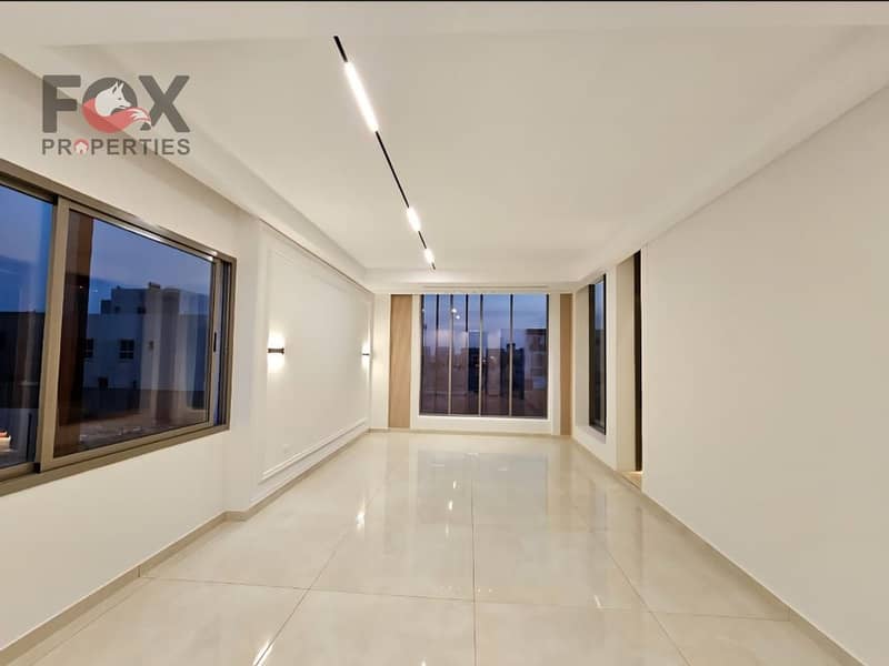 Villa for annual rent in Al Yasmin, large area with a yard and high-end ...