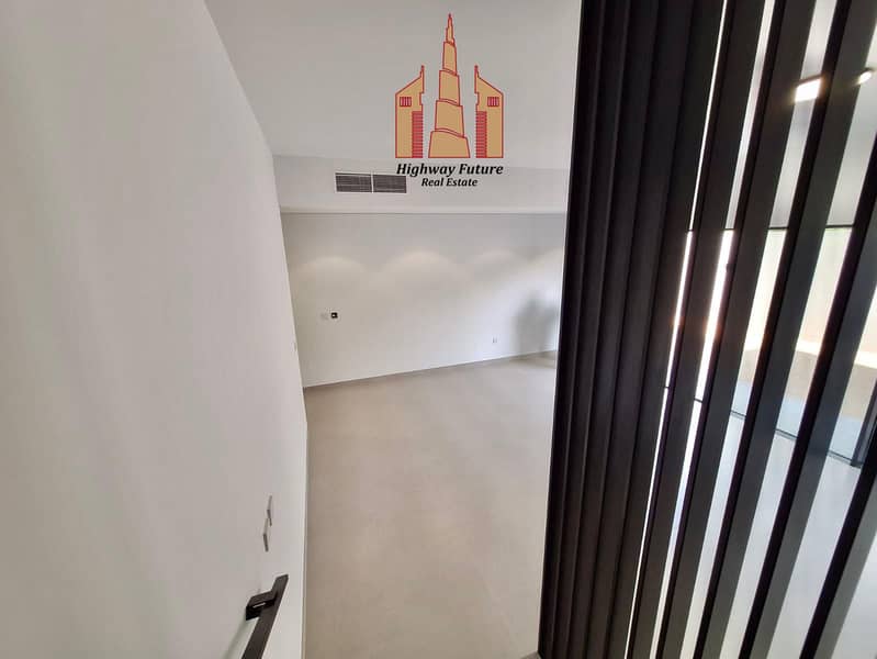 brand new corner 3 bhk / maid room / big back yard / amazing balcony ...