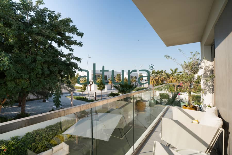 Single-Row Corner Unit | Upgraded | Prime Location | Bayut.com