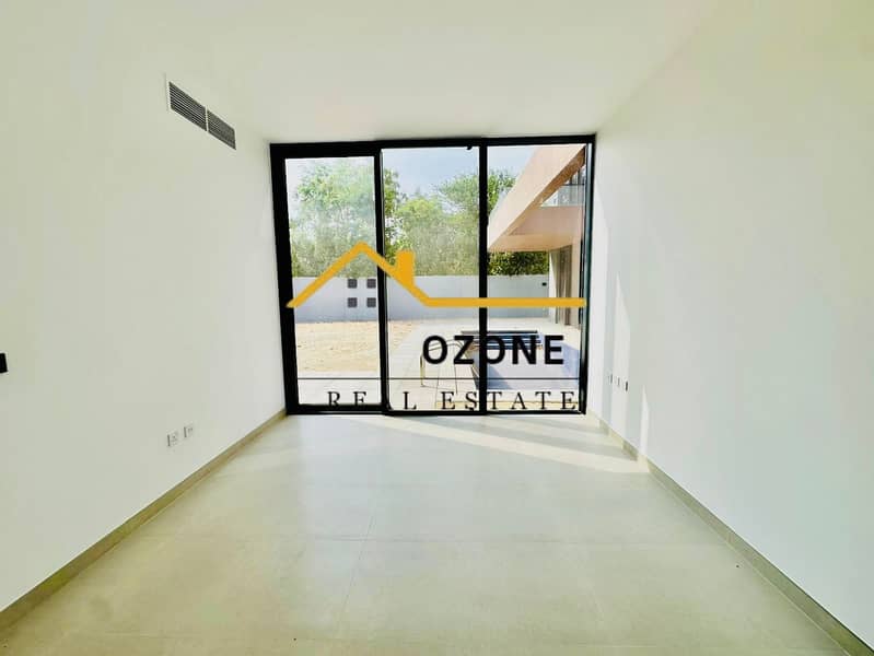 Gated community Very Specious 5BR villa with private pool Near to Park ...