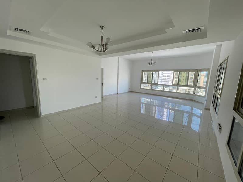 Free air conditioning Free maintenance service Two-bedroom apartment ...