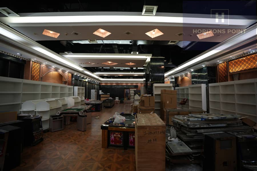 Ready Shop for Cafe/Resturant | Fully Fitted Large Size | 2 Sides ...