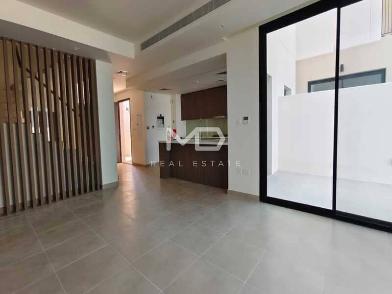 Vacant | Single Row | Townhouse with Study Room | Bayut.com