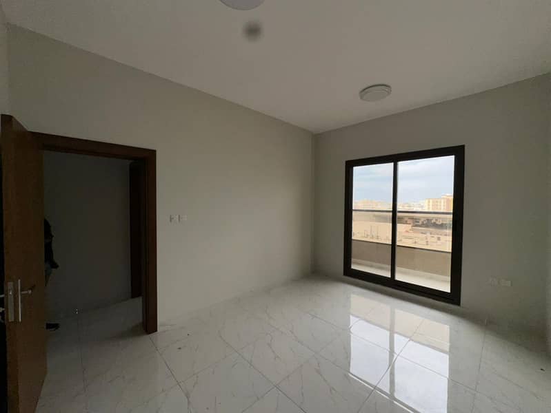 One bedroom, living room, two bathrooms, and a balcony. Second-hand ...