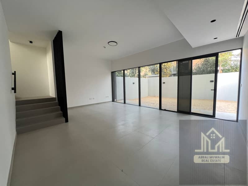 Corner 3 Bedrooms Townhouse For Rent | Bayut.com