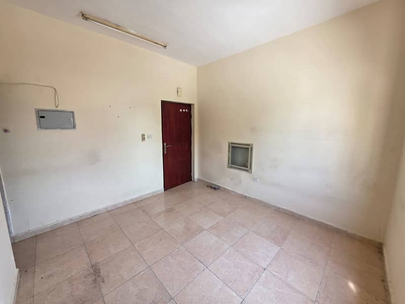 Practical studio apartment with ample space Split air conditioning and ...