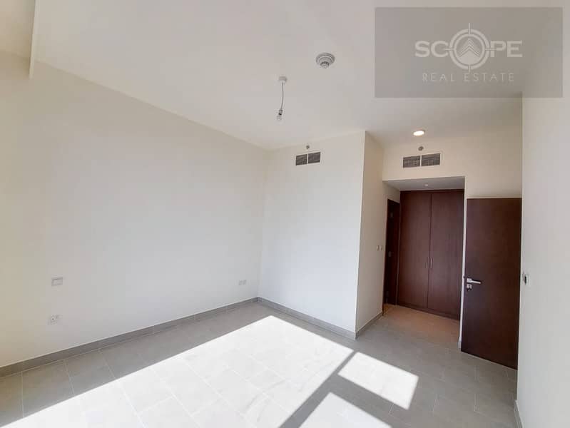 Park View | 07 Series | High Floor | Creek Rise | Bayut.com