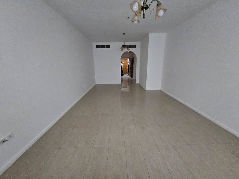 Central air conditioning Two-bedroom apartment with living room, large ...