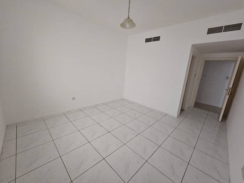 Central air conditioning Two-bedroom apartment with living room, large ...