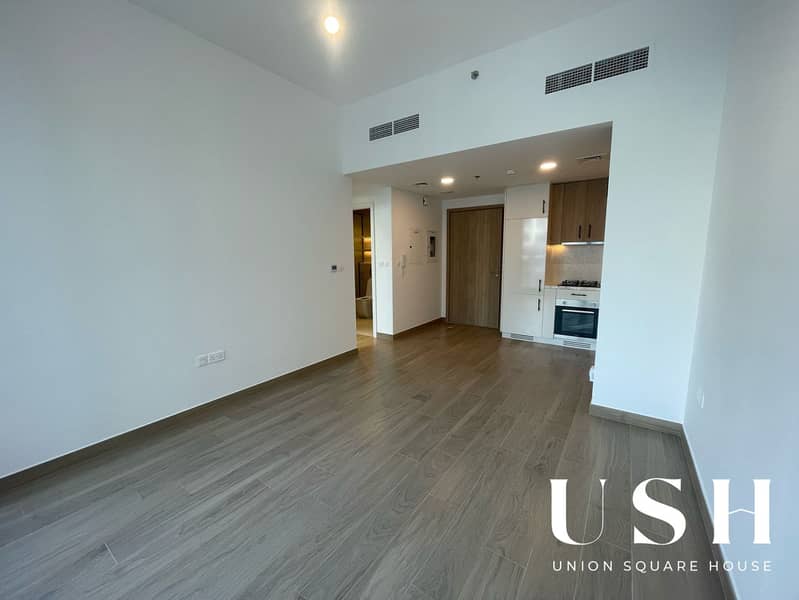 Pool Facing 1 BR | Fitted Kitchen | Exclusive | Bayut.com