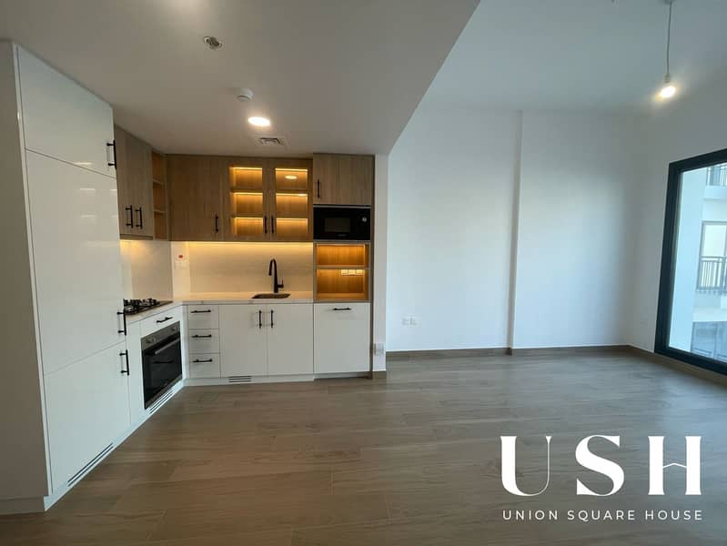 Pool Facing 1 BR | Fitted Kitchen | Exclusive | Bayut.com