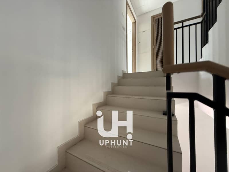 MIDDLE UNIT | MULTIPLE OPTIONS | WALKING DISTANCE LAGOONS | NON ...