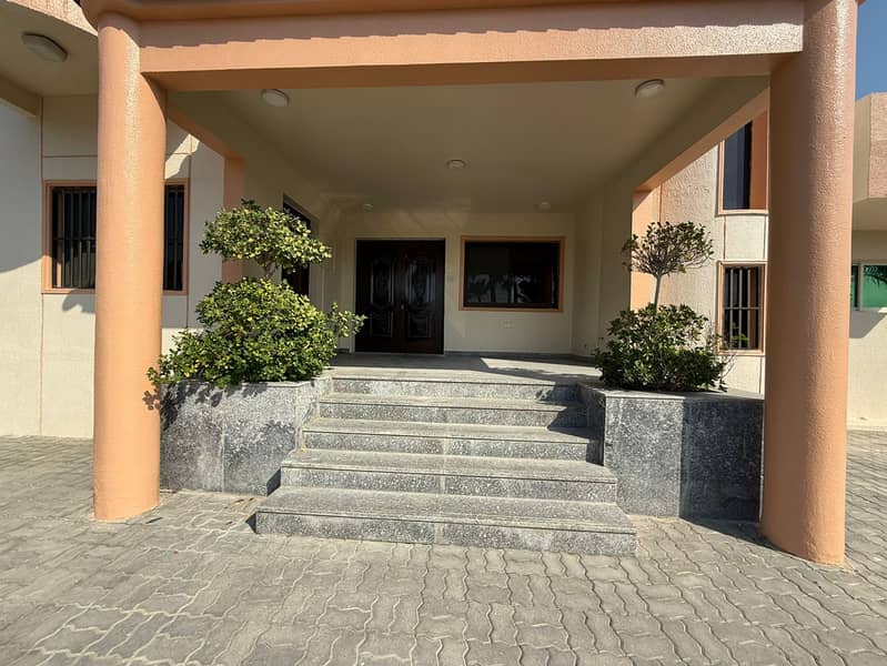 Rafaah villa / 5 master bedrooms / 2 halls & majlis / 4 balconies ...