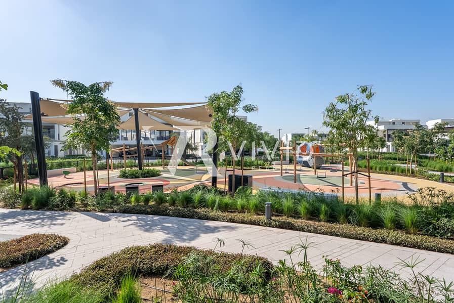 Pool and Park | Fully Upgraded | Sunset Backyard | Bayut.com