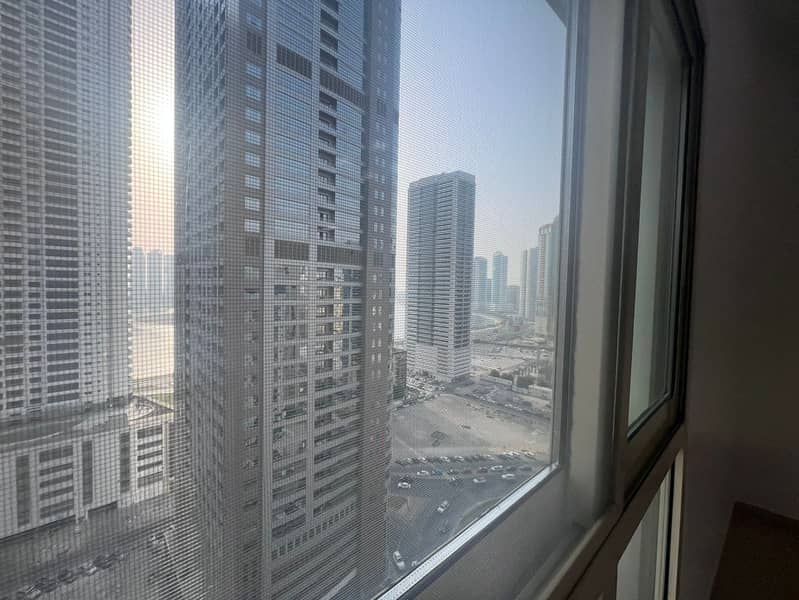 Free gym and swimming pool, game lounge, balcony, spacious layout ...