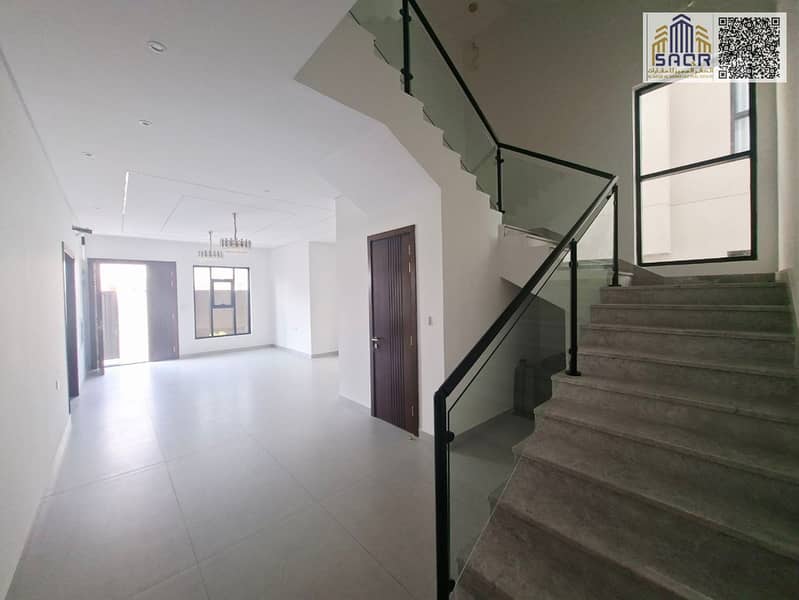 Deluxe Freehold Villa for All Nationalities / 6 Master Bedrooms / Two ...