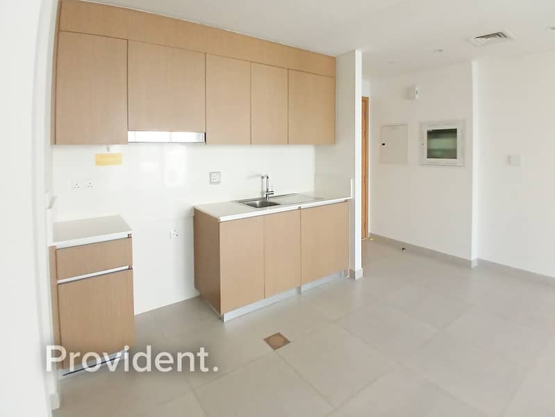 Vacant | Negotiable | Large Layout | Bayut.com