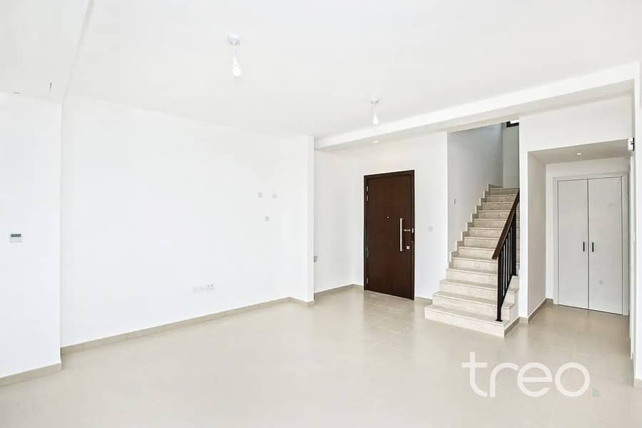 Pool and Park | Vacant | Well Maintained | Bayut.com