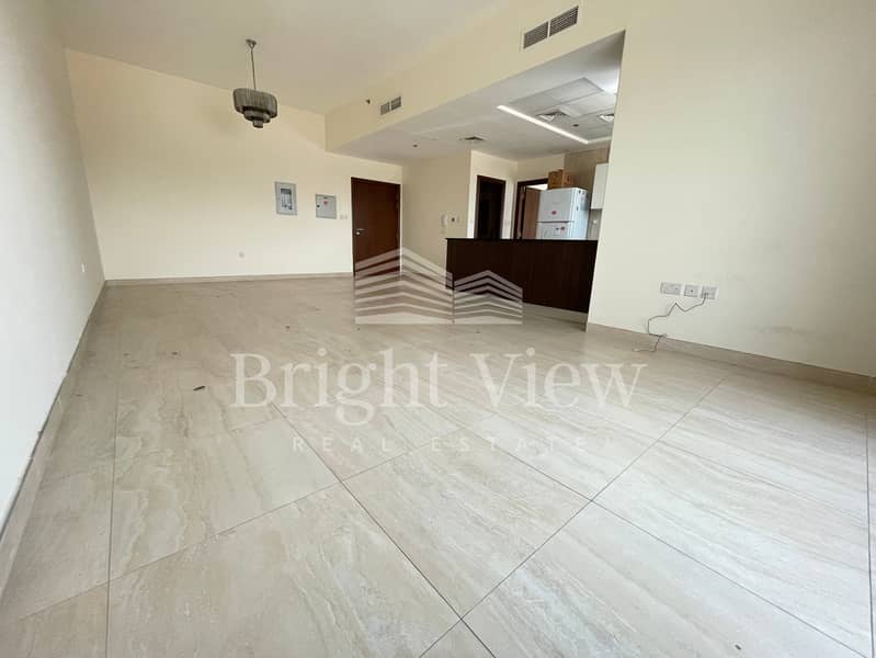 1Br Open Kitchen Chiller Free 2 Washrooms Next To Metro | Bayut.com