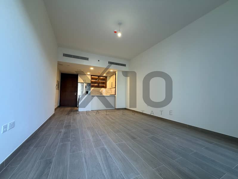 Brand new | Podium level with direct access to pool and gym | Fully ...
