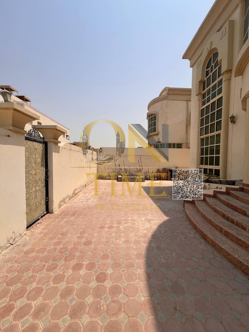 Spacious layout | Practical design | Yard | Family | Bayut.com