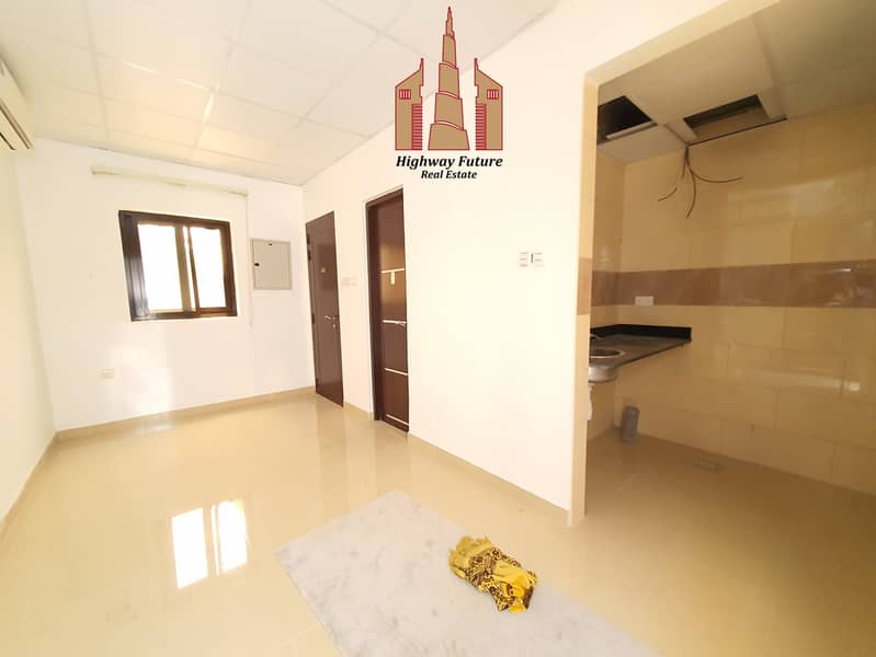6 bedroom very big size Like new villa All Master room 2 hall Majlis ...