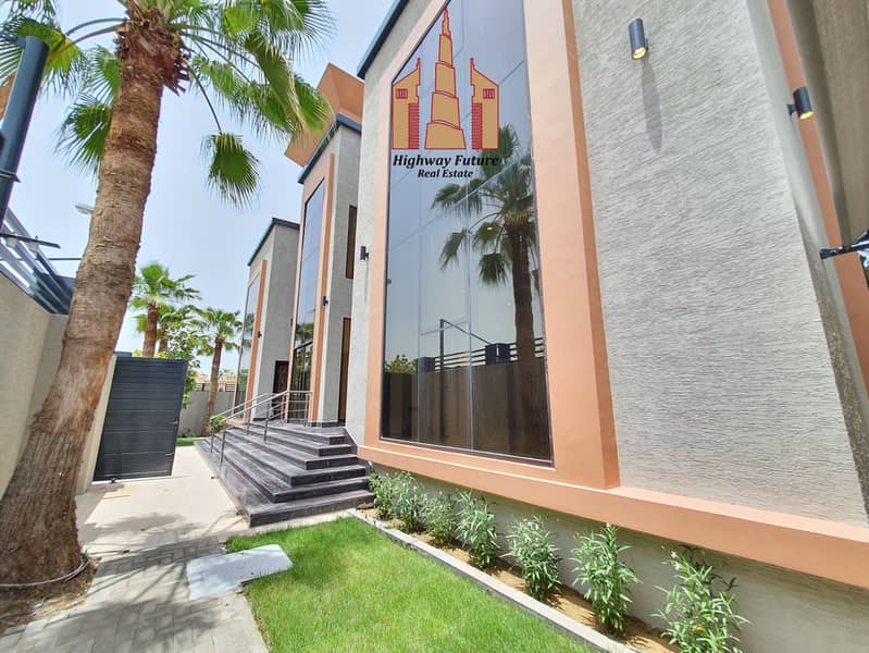 6 bedroom very big size Like new villa All Master room 2 hall Majlis ...