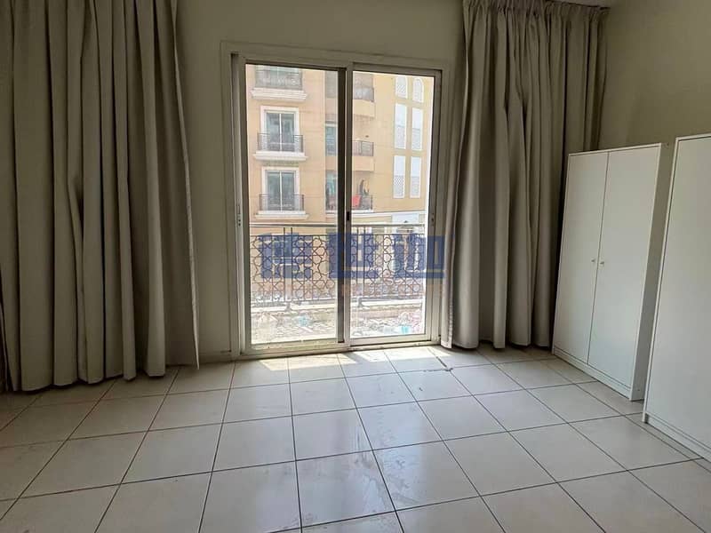 Vacant | Large 1 Bedroom | With Balcony | Bayut.com