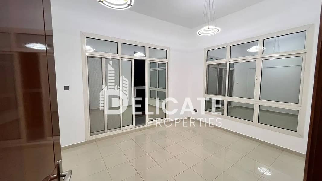 Vacant | Bright and Spacious | Ready to Move | Bayut.com