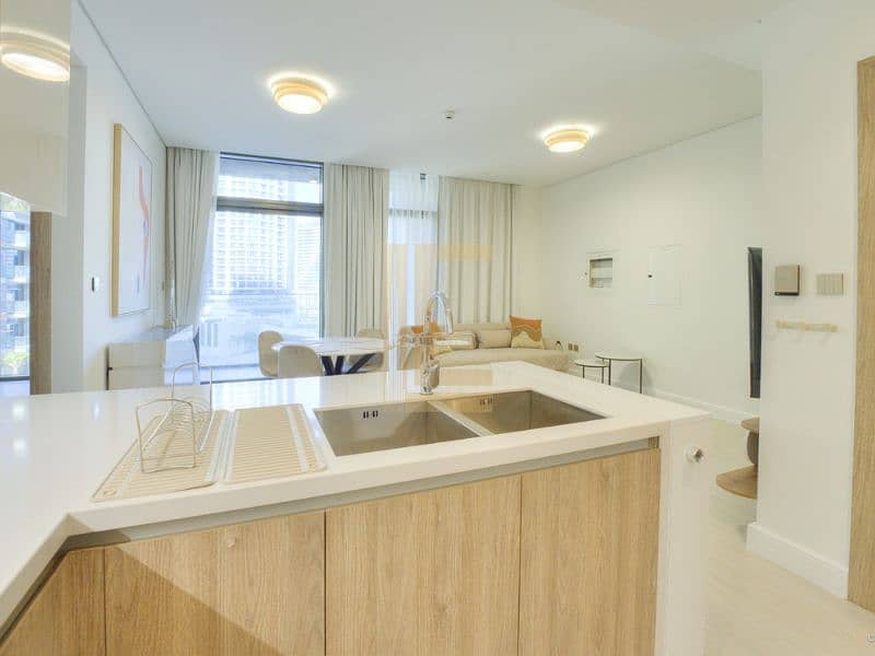 LUXURY LIVING | PRIME LOCATION | FURNISHED | VACANT | Bayut.com