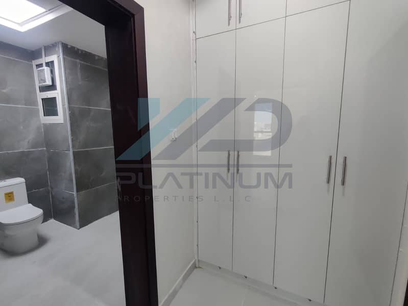 Villa for rent in Al-Helou 2, first occupant, 3 master rooms and a roof ...