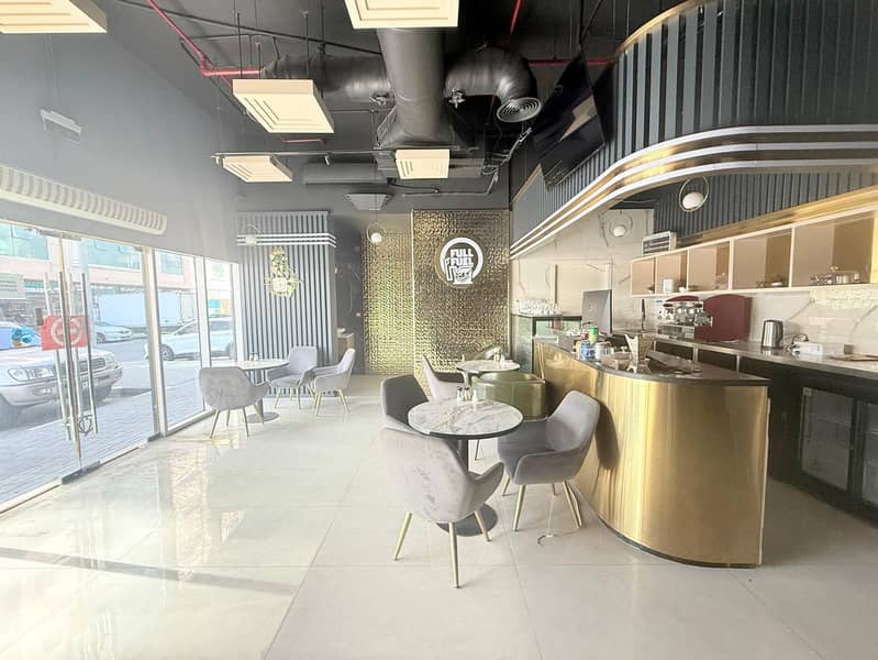 SPECIOUS SHOP WITH CORNER// GREAT LOCATION // BIG SIZE//FOR FAMILY AREA ...