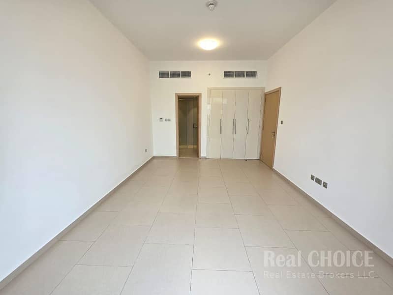 Skyline Living | Modern 2 -BR | Prime Location | Bayut.com