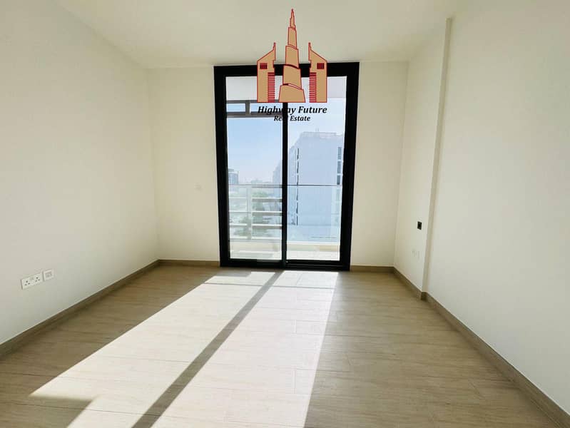 Master 1 bhk with balcony beautiful view with open kitchen | Bayut.com
