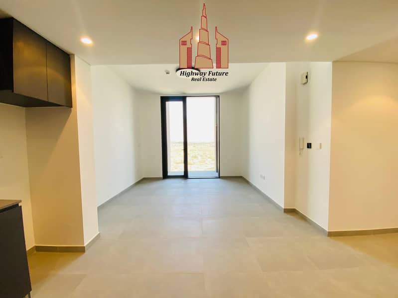 Luxurious and master 2 bhk with balcony view / hot offer | Bayut.com