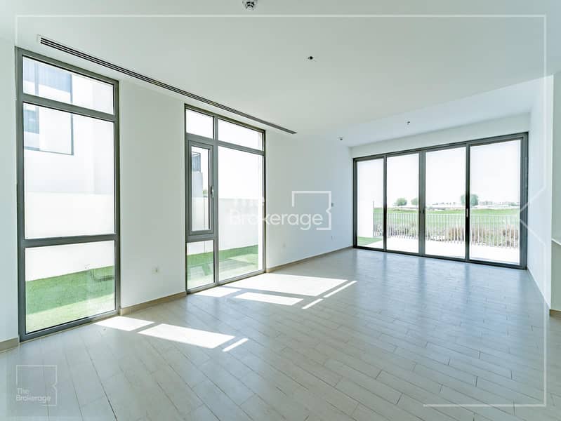 Prime Golf Course View | Large Plot | Vacant | Bayut.com