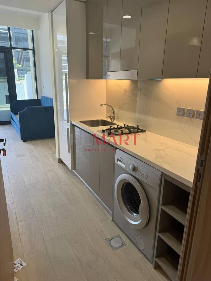 Modern Spacious Layout | Steal Deal | Prime Area | Bayut.com