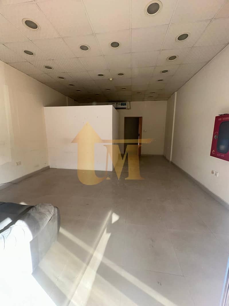 Prime Location | Fitted Shop| Near to Bus Stop | Bayut.com