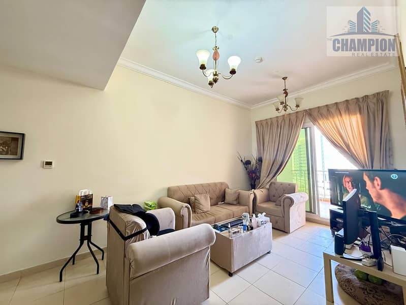 Mid Floor - Open Views - Spacious & Vibrant - Good Layout - Storage ...