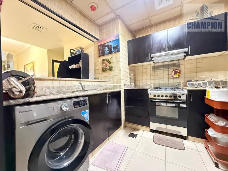 Mid Floor - Open Views - Spacious & Vibrant - Good Layout - Storage ...