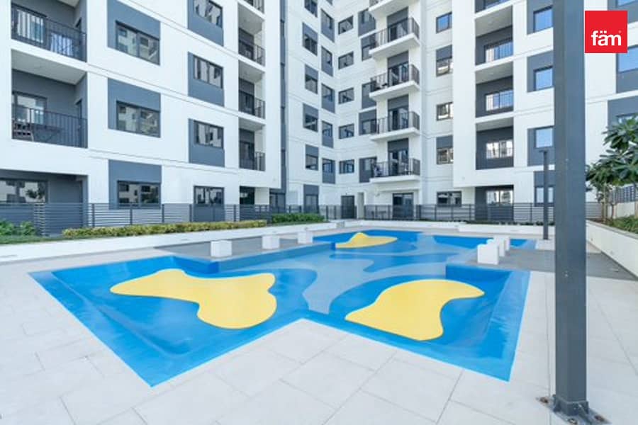 Enchanting 3br | Ready To Move | Walk To Metro | Bayut.com