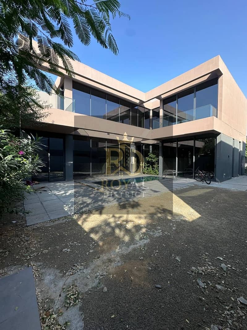 Luxury 4-Bedroom Villa with Swimming Pool + Majlis & Maid’s Room ...