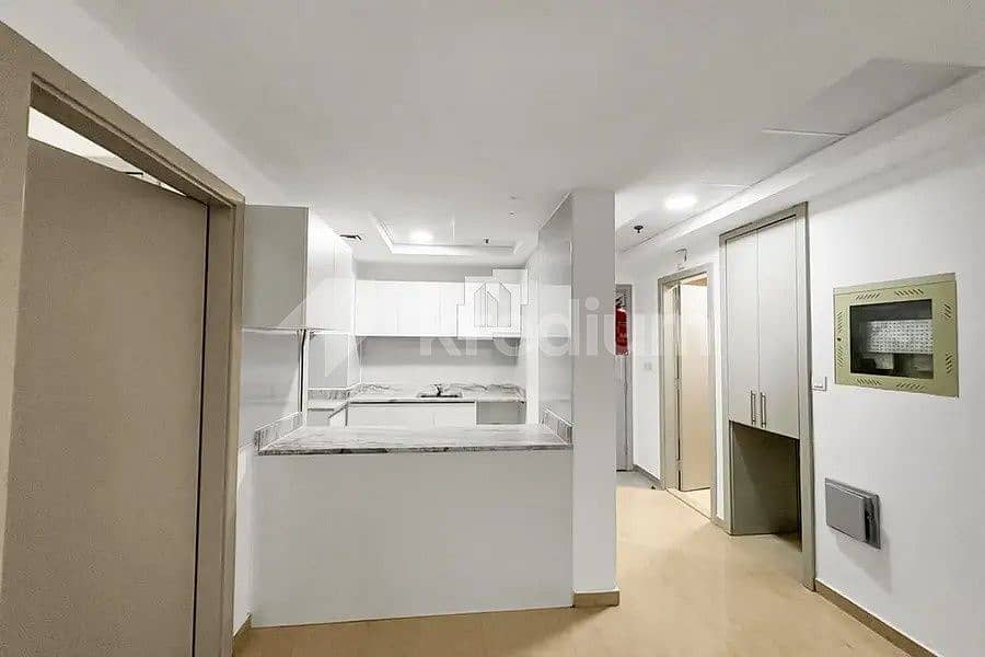 Premium Layout | Vacant | Negotiable | Bayut.com