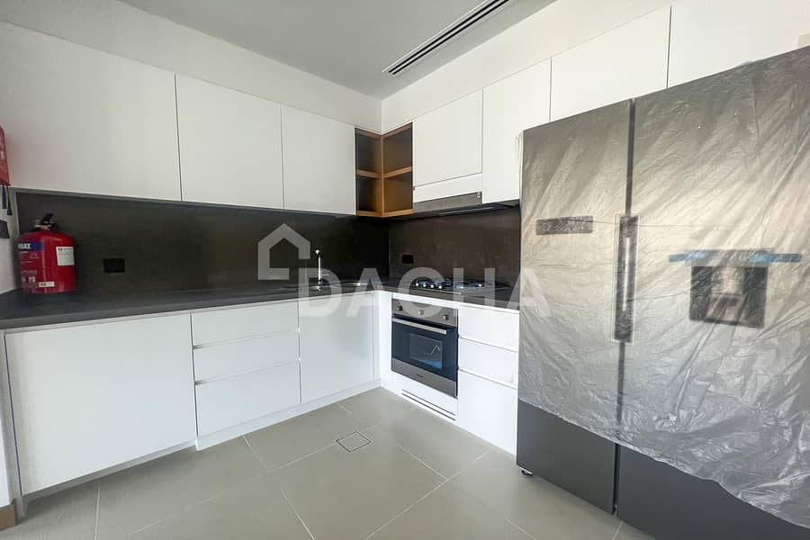 Exclusive | Un-Furnished | Full Marina View | Bayut.com