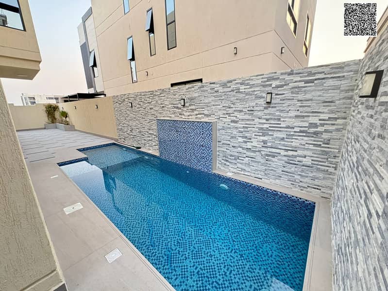 Ready to move in, fully furnished with electricity, water, and air ...